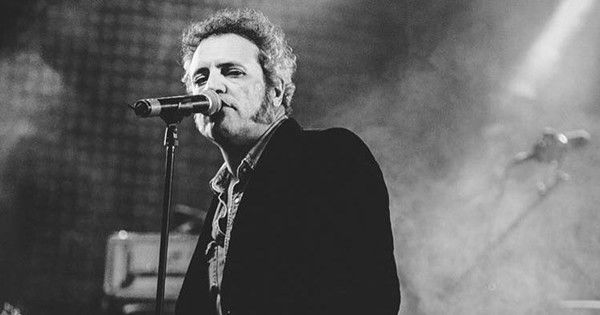 Carlos Tarque (M Clan) publica una llamativa foto suya con 19 años ...