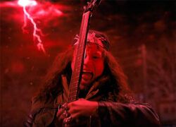 Metallica: El hijo de Robert Trujillo mete guitarras en la versión de ...