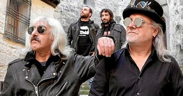 Entrevista a Dinky Dau: "Somos artistas intemporales, estaremos aquí ...