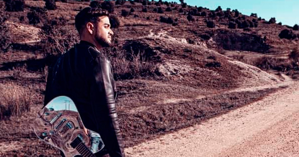 Entrevista a Yacar: "Tenía dos sueños: ser Policía Nacional lo conseguí, ser una estrella del ...