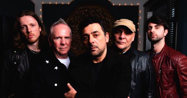 Entrevista a Gun: “Steve Harris de Iron Maiden dijo que su disco ...