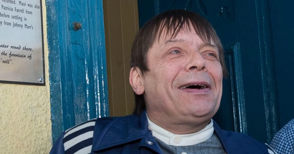 Muere Gary “Mani” Mounfield, bajista de The Stone Roses y Primal Sream ...