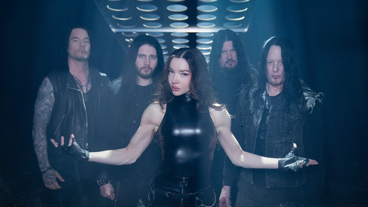 Arch Enemy confirma a Lauren Hart (ex-Once Human) como su nueva ...